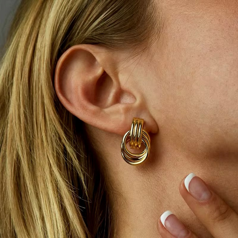 Aretes Dorados Argollas – Dayva